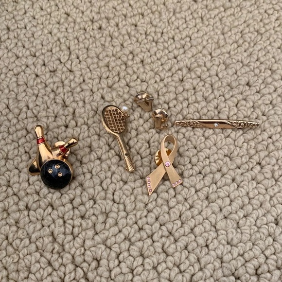 Avon | Jewelry | Vintage Pins | Poshmark